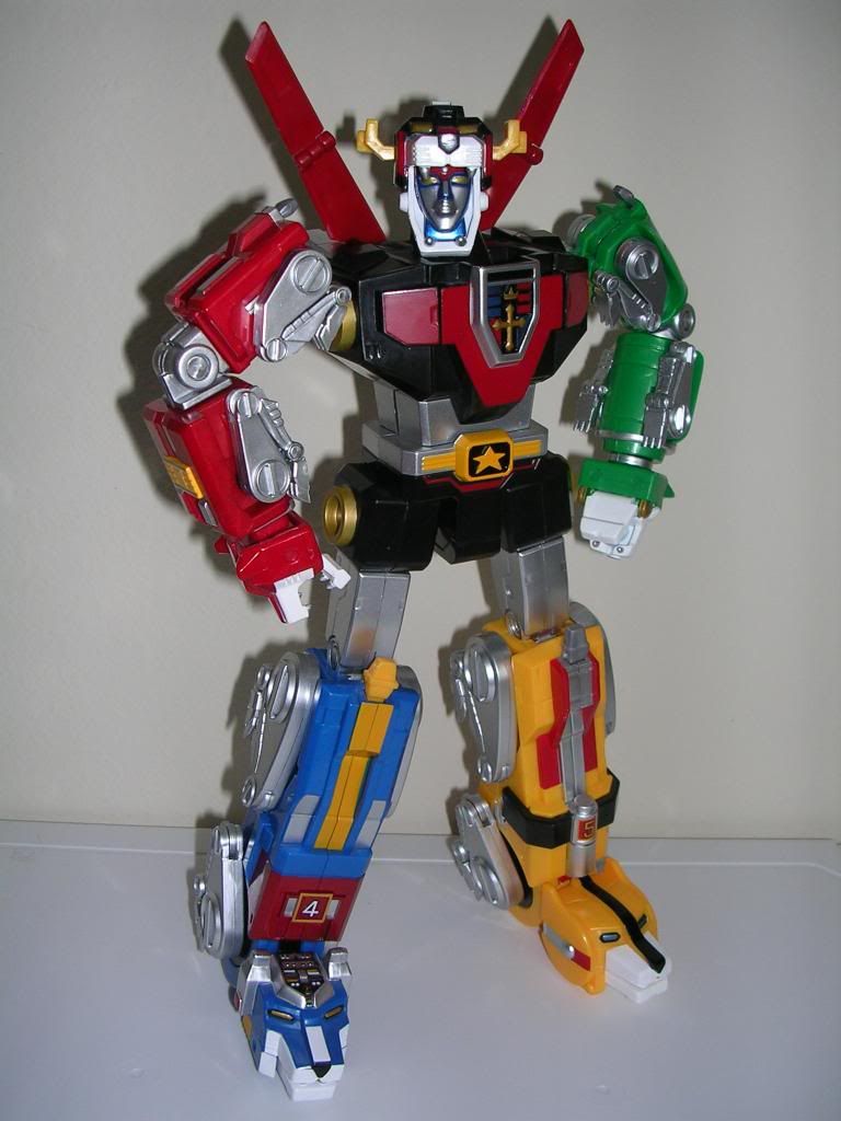 Voltron Lion Force Collector’s Set by Toynami, Part II | FigureFan Zero
