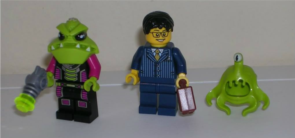 Lego Alien Conquest: Tripod Invader (#7051): figurefan — LiveJournal