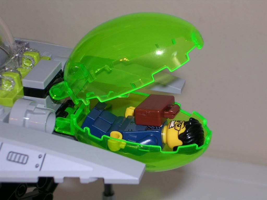 Lego Alien Conquest: Tripod Invader (#7051): figurefan — LiveJournal