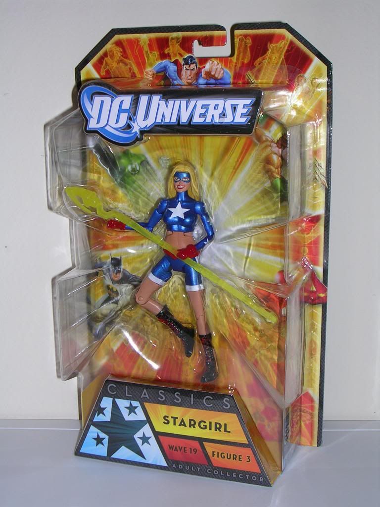 DC Universe Classics Wave 19: Stargirl by Mattel | FigureFan Zero