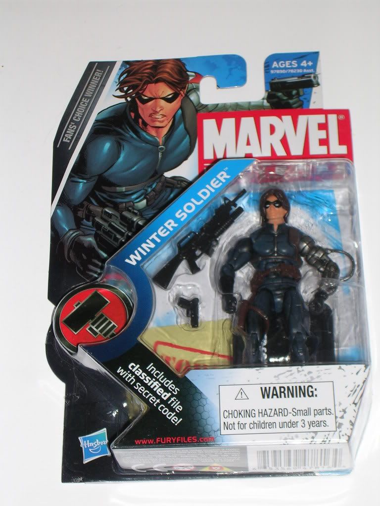 Marvel Universe: Winter Soldier by Hasbro | FigureFan Zero